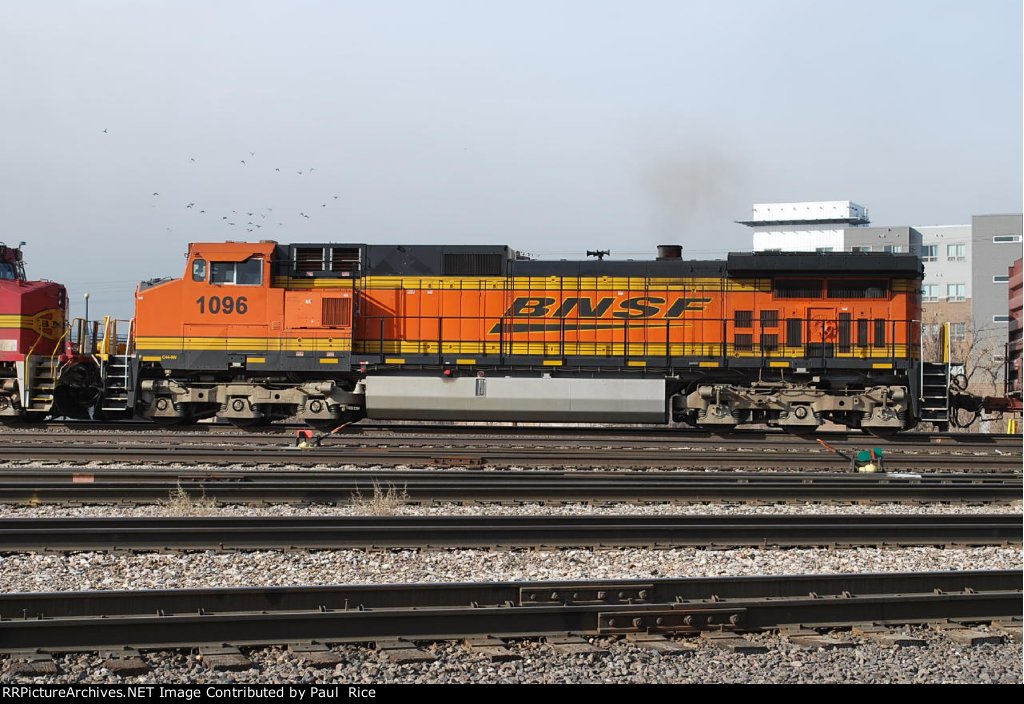 BNSF 1096